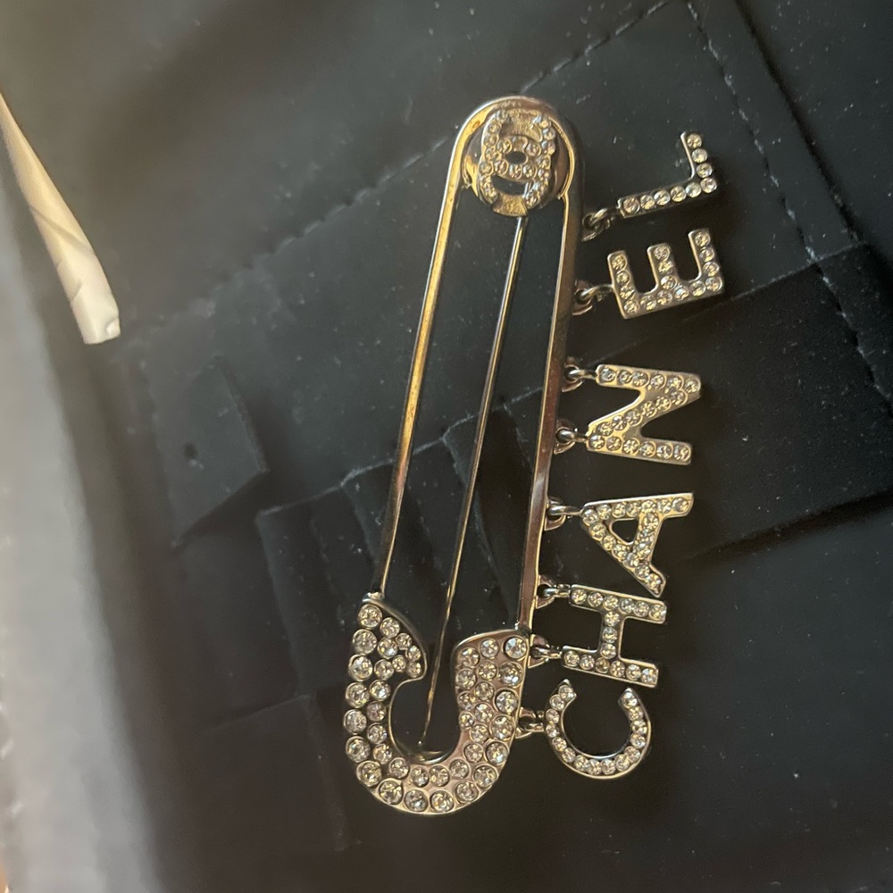 Chanel Safety Pin Brooch - Made In Italy -Never Worn - Gem